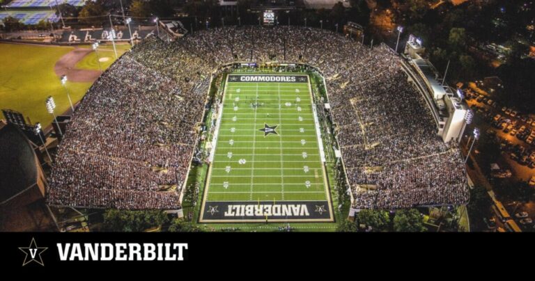 Vanderbilt Stadium South Endzone, TN – Group Steel Erectors, Inc.